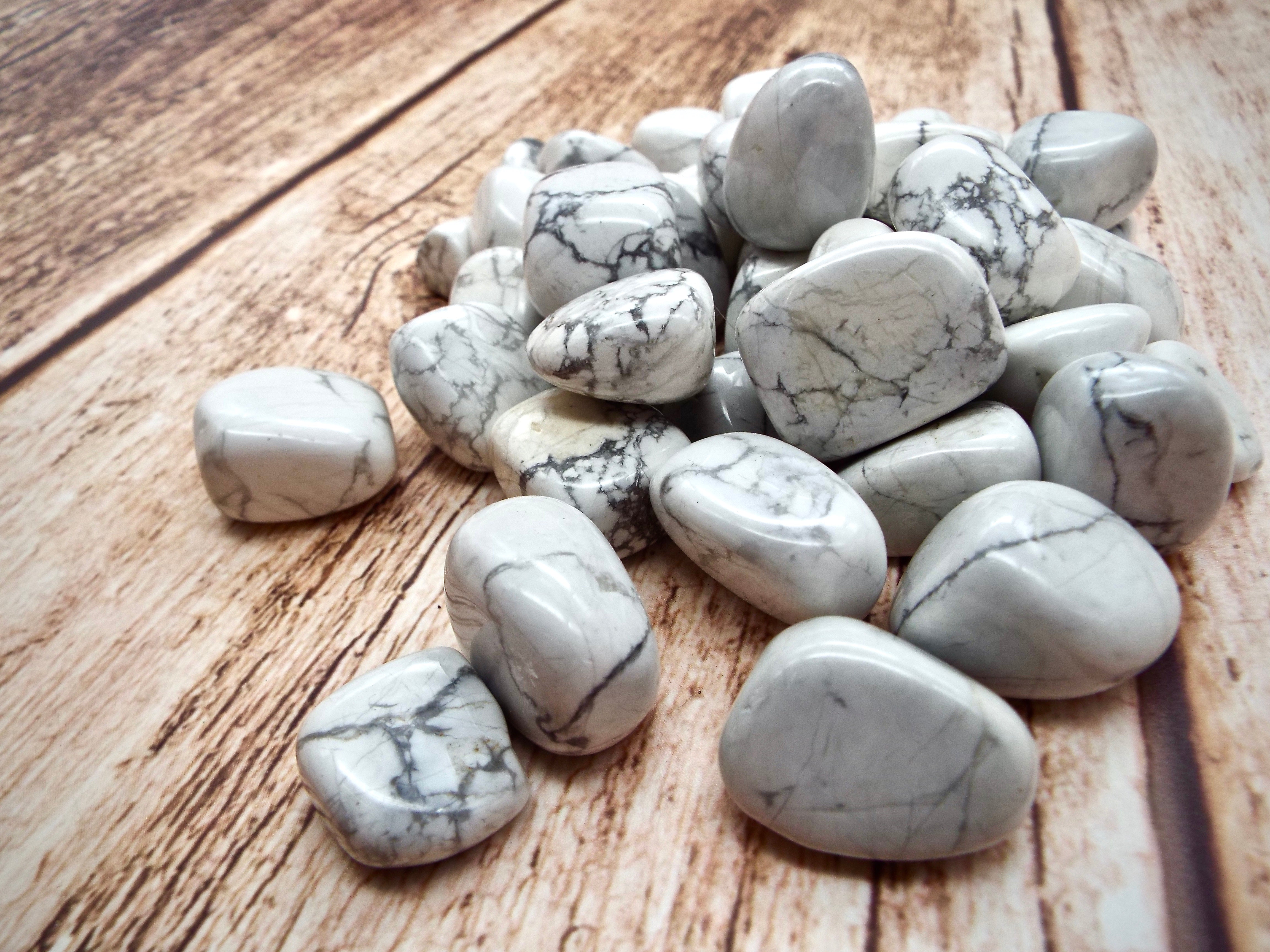 Howlite – Stoneage Natural Rocks