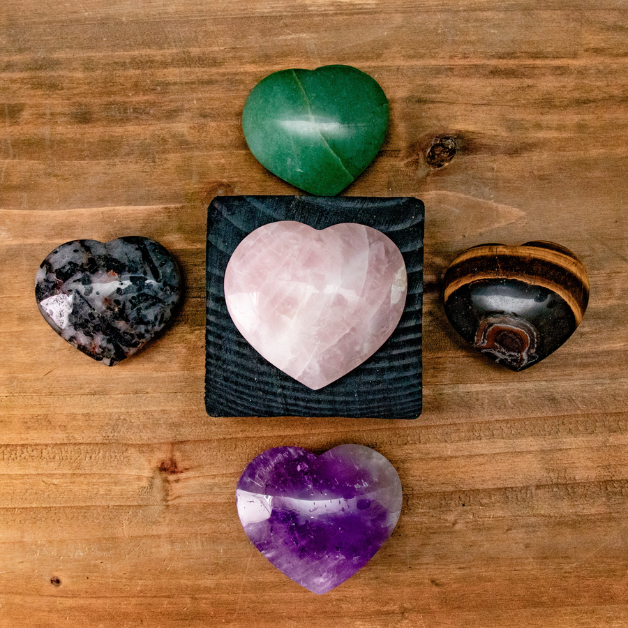 Stoneage Natural Rocks & Crystals