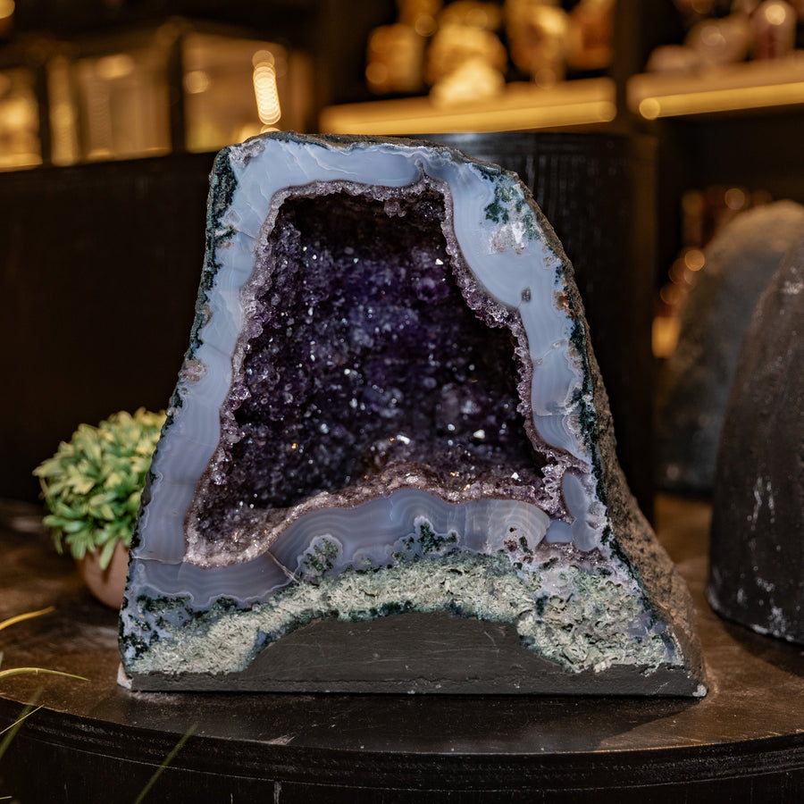 Stoneage Natural Rocks & Crystals