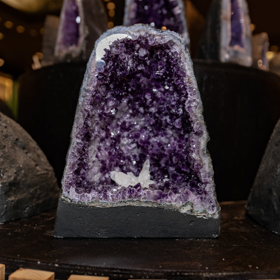 Stoneage Natural Rocks & Crystals