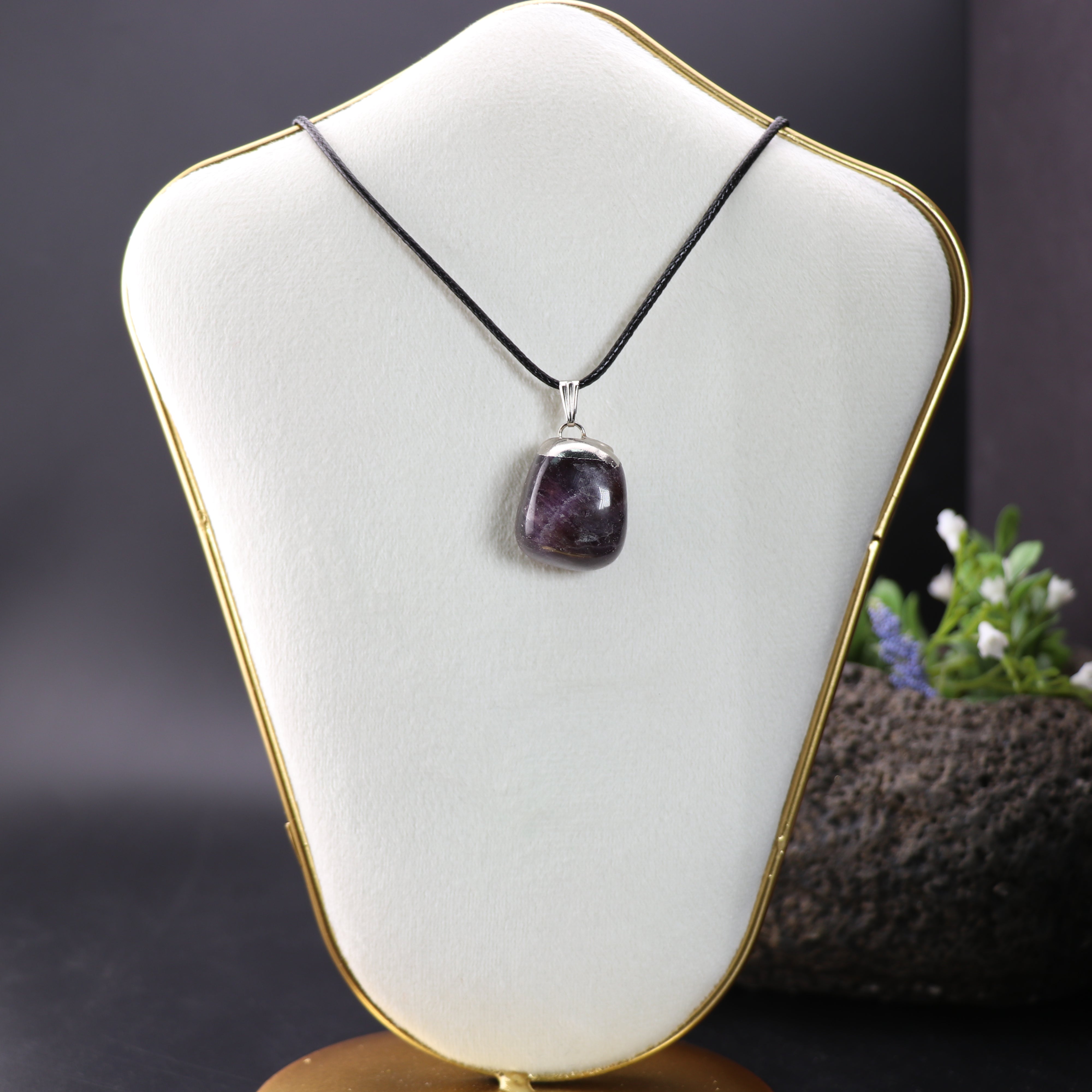 Handcrafted Natural Dream Amethyst Gemstone Pendant Necklace – Stoneage ...
